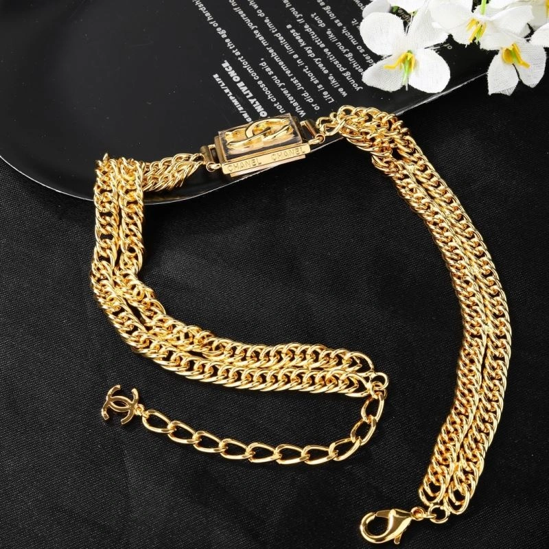 Bargain Chanel Necklaces