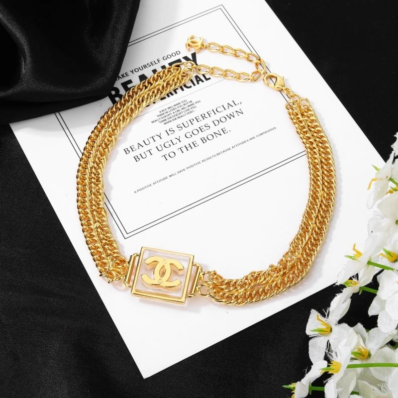 Bargain Chanel Necklaces