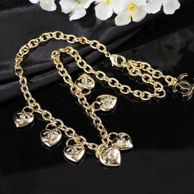 Accurate model Chanel Necklaces