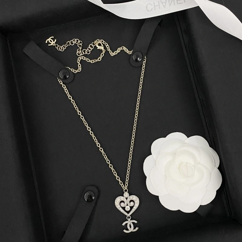 Cut-rate Chanel Necklaces