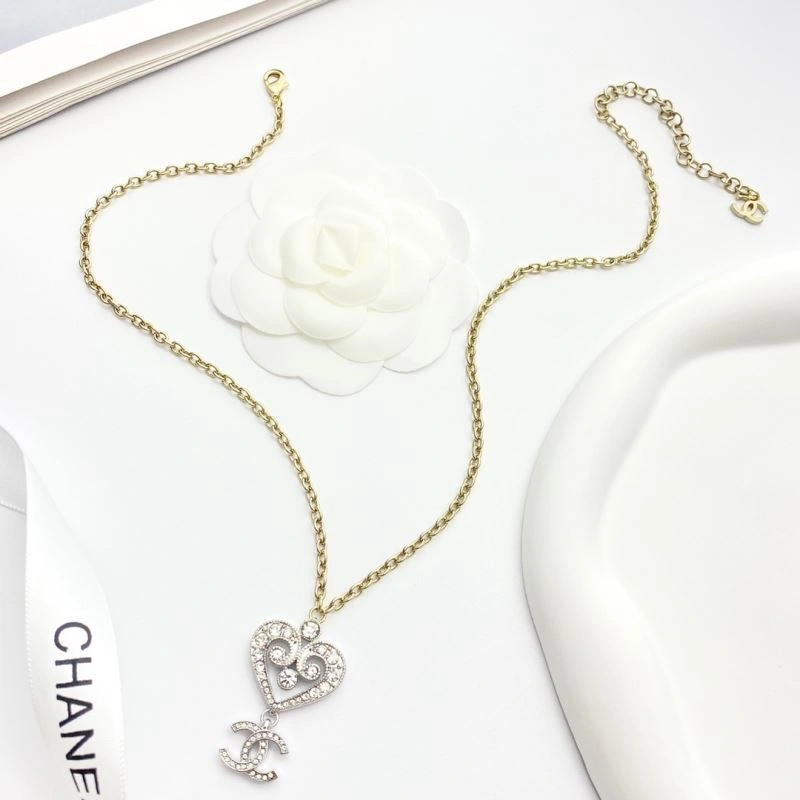 Cut-rate Chanel Necklaces