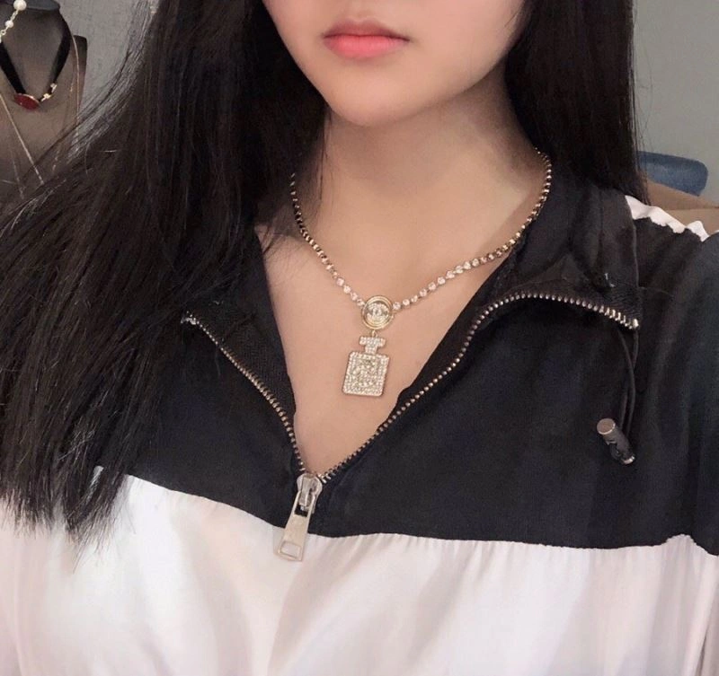 Brand-original Chanel Necklaces