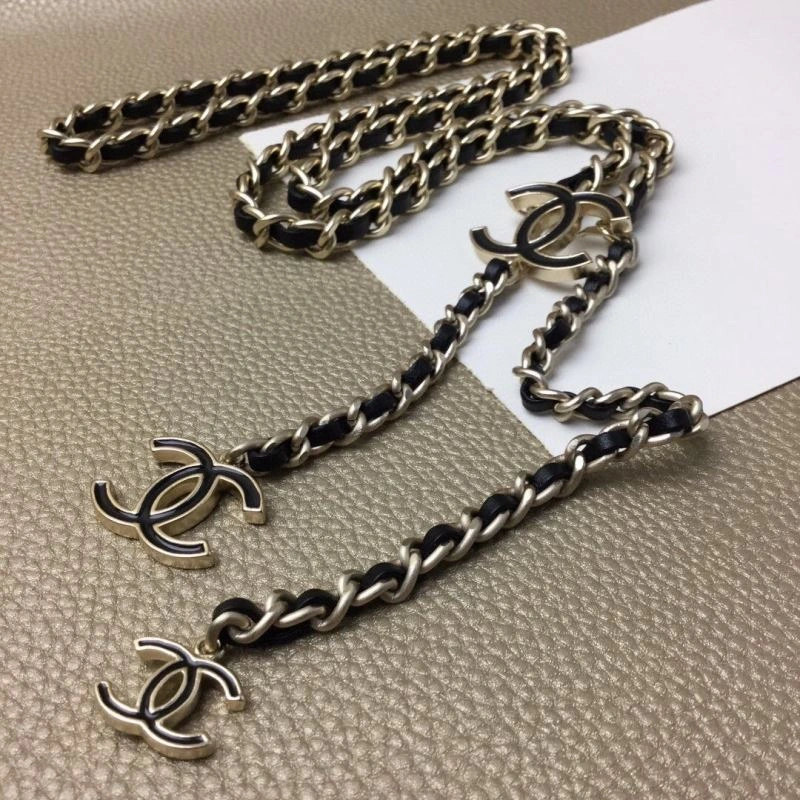 Top mirror Chanel Necklaces