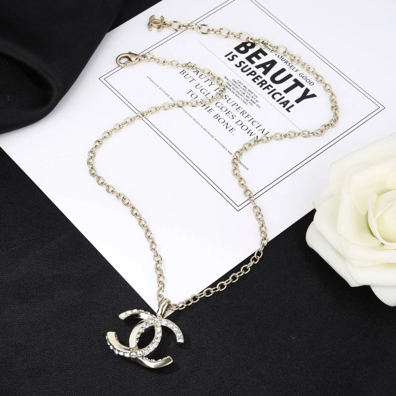 Cut-rate Chanel Necklaces