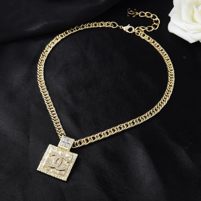 Cut-rate Chanel Necklaces