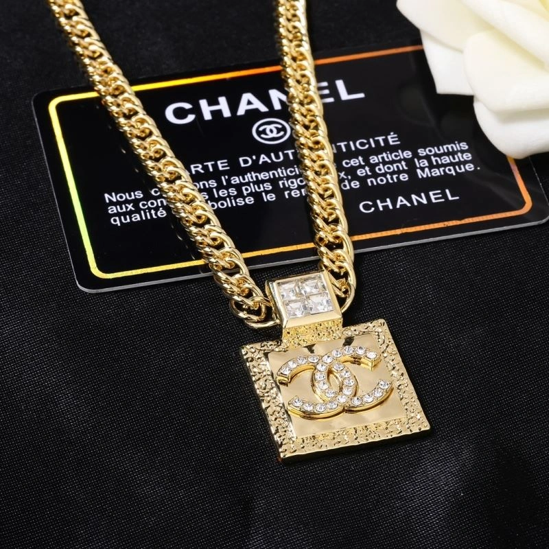 Cut-rate Chanel Necklaces