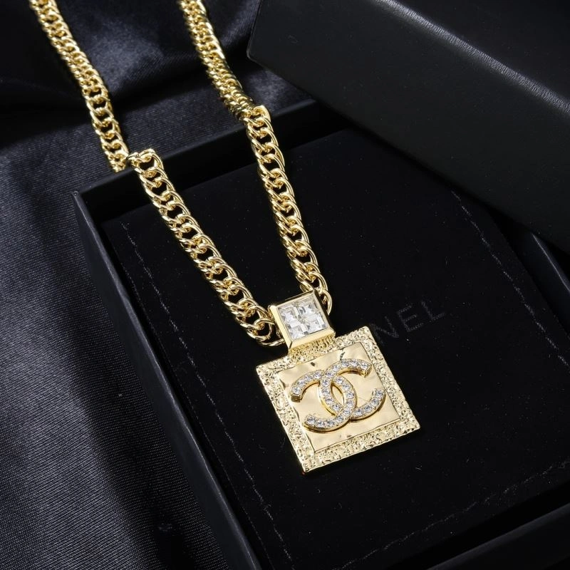 Cut-rate Chanel Necklaces