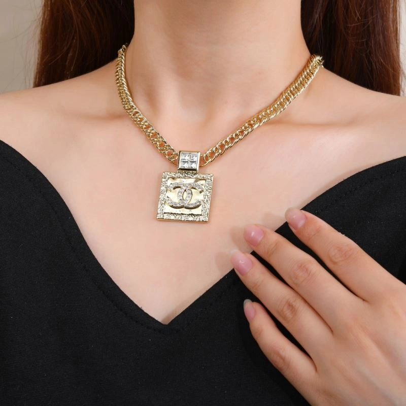 Cut-rate Chanel Necklaces