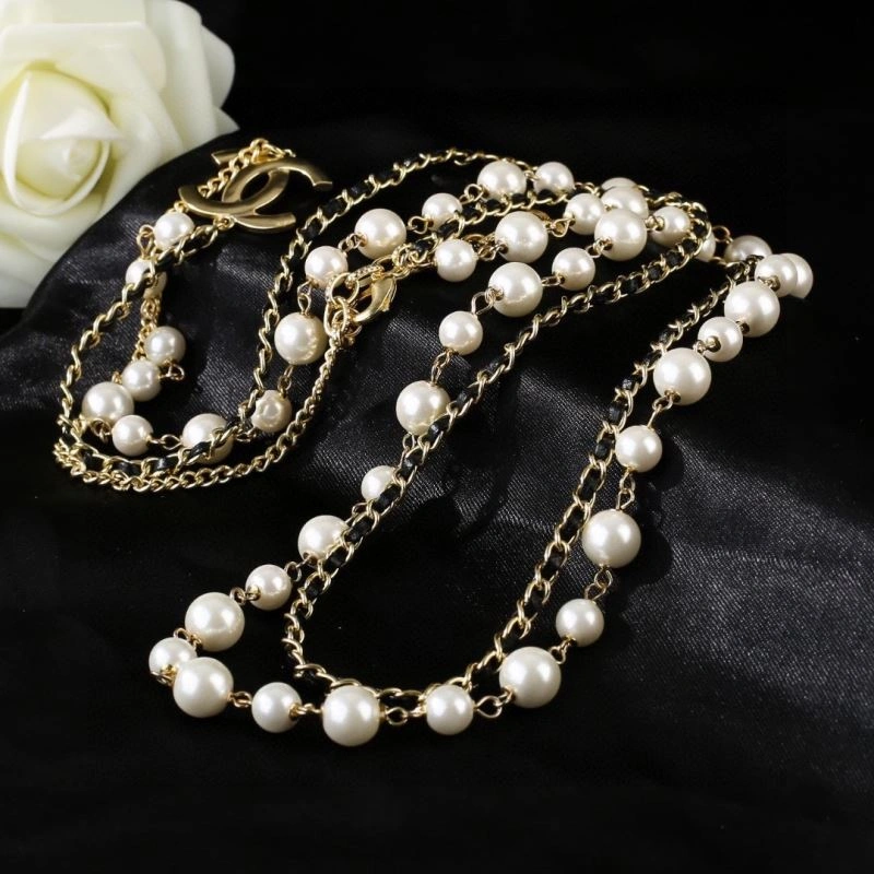 Cut-rate Chanel Necklaces