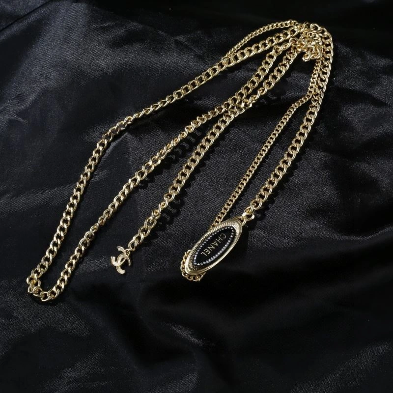 Top match Chanel Necklaces