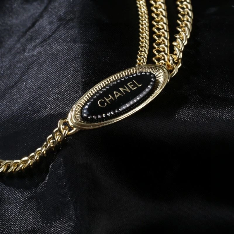 Top match Chanel Necklaces