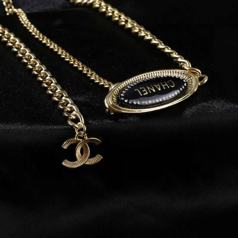 Top match Chanel Necklaces