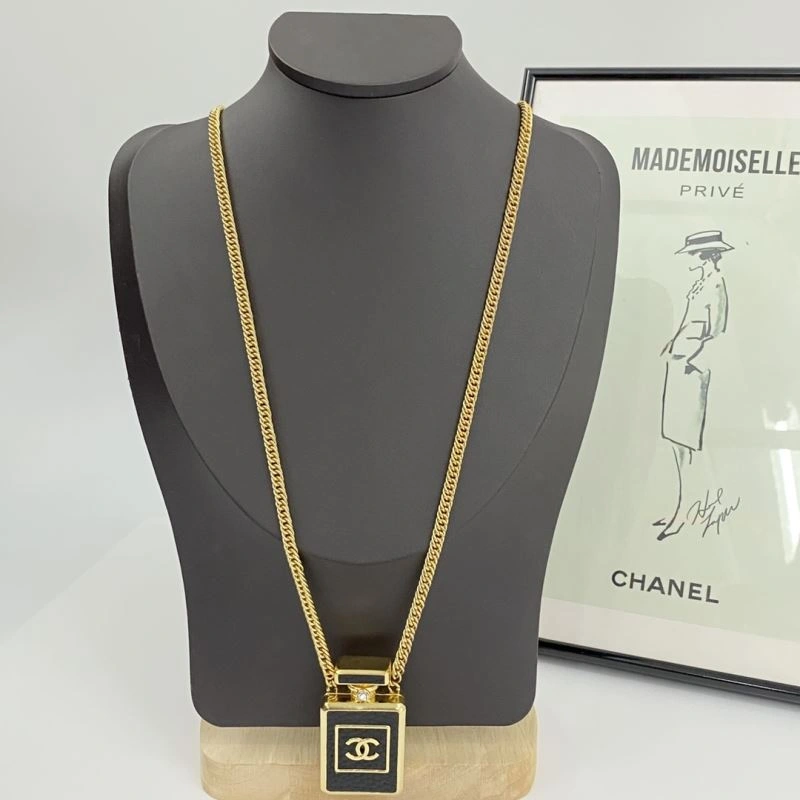 Chanel Necklaces
