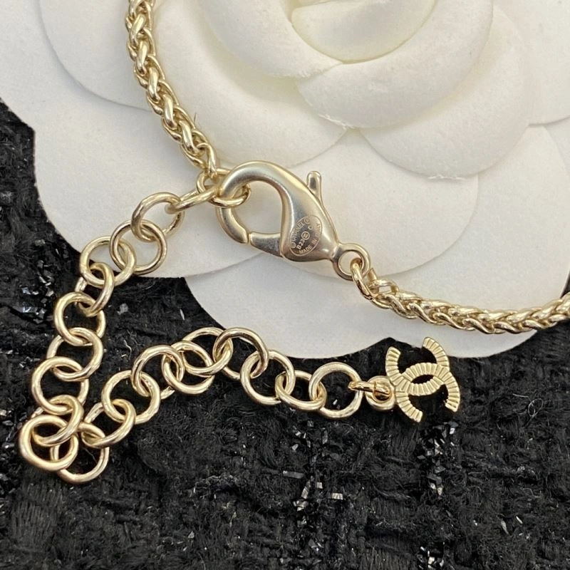 Cut-rate Chanel Necklaces