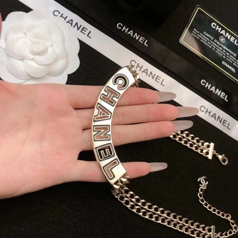 Top match Chanel Necklaces