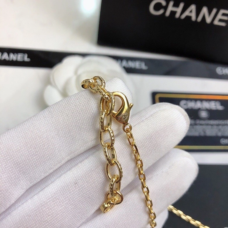 Brand-authenticated Chanel Necklaces
