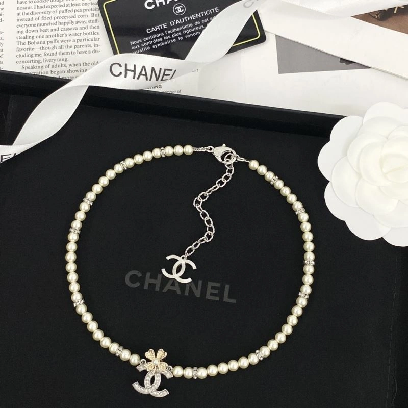 Top mirror Chanel Necklaces