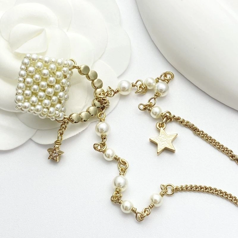 Accurate model Chanel Necklaces