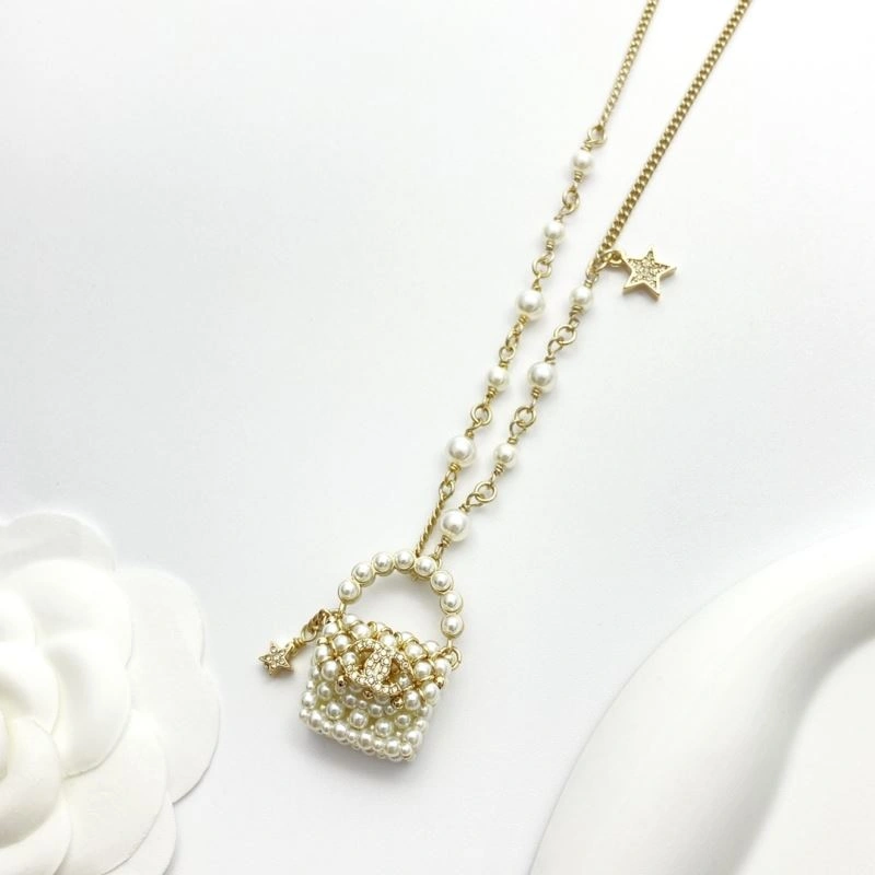 Accurate model Chanel Necklaces