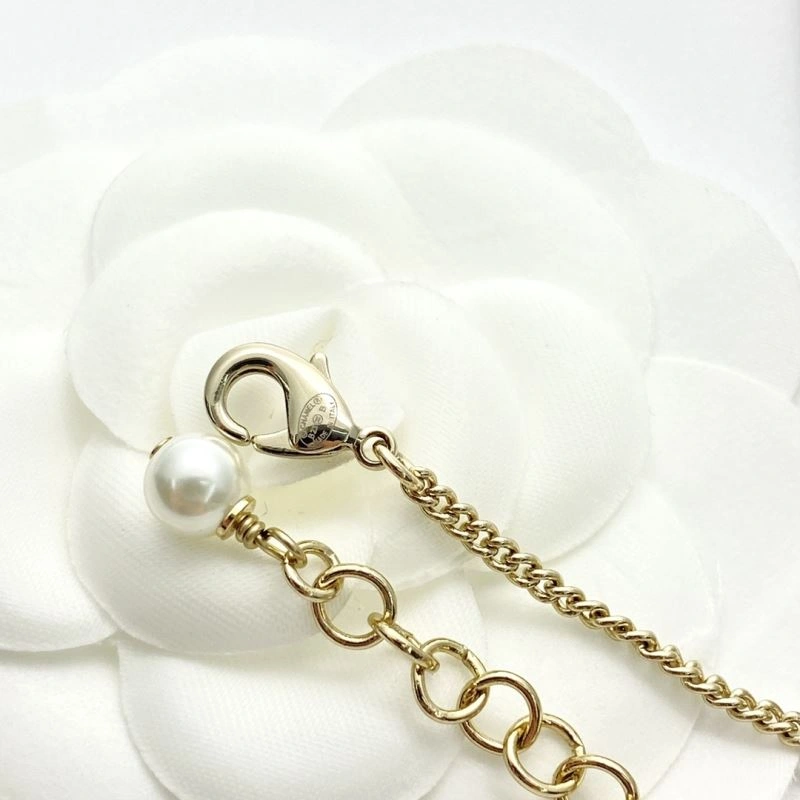 Accurate model Chanel Necklaces