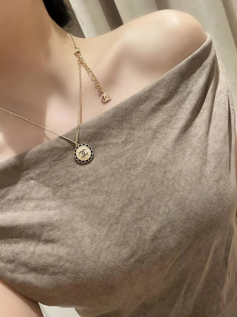 High accuracy Chanel Necklaces