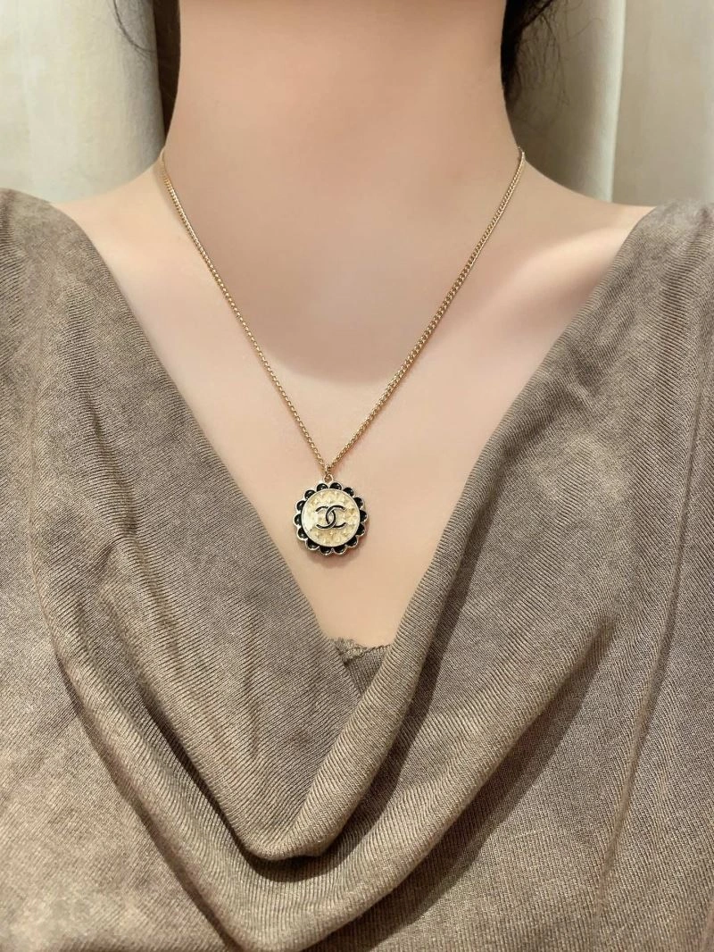 High accuracy Chanel Necklaces