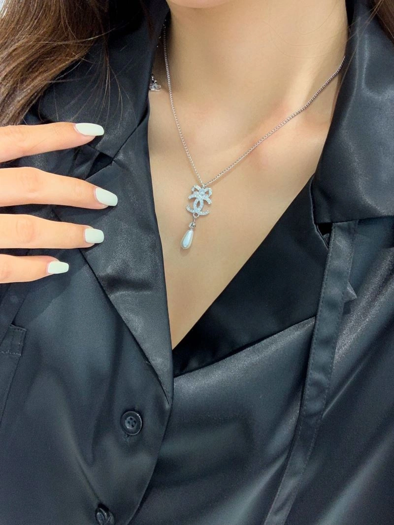 Bargain Chanel Necklaces