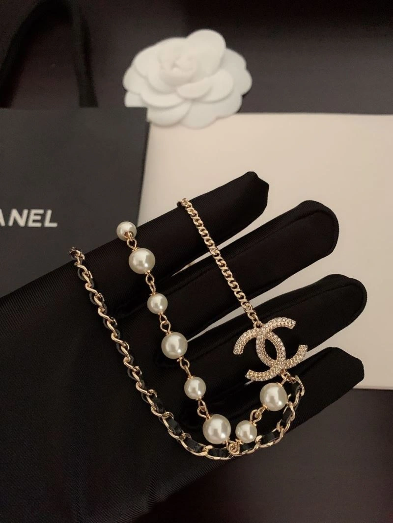Accurate model Chanel Necklaces