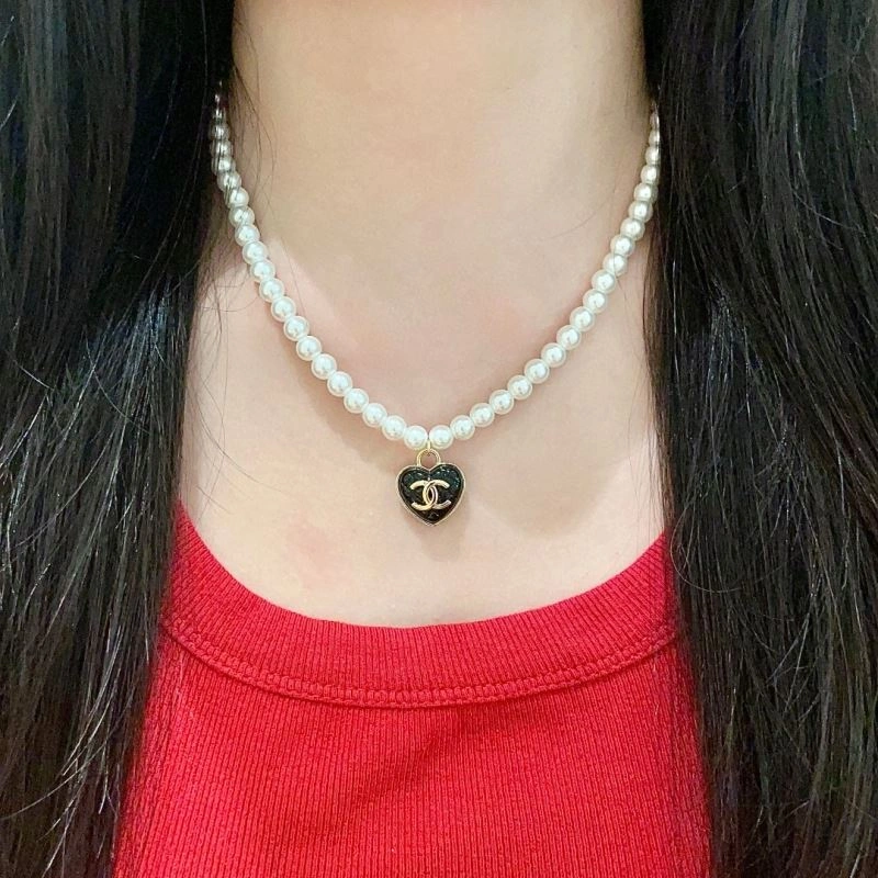 Inexpensive Chanel Necklaces