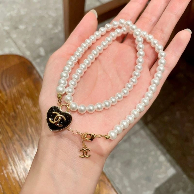 Inexpensive Chanel Necklaces