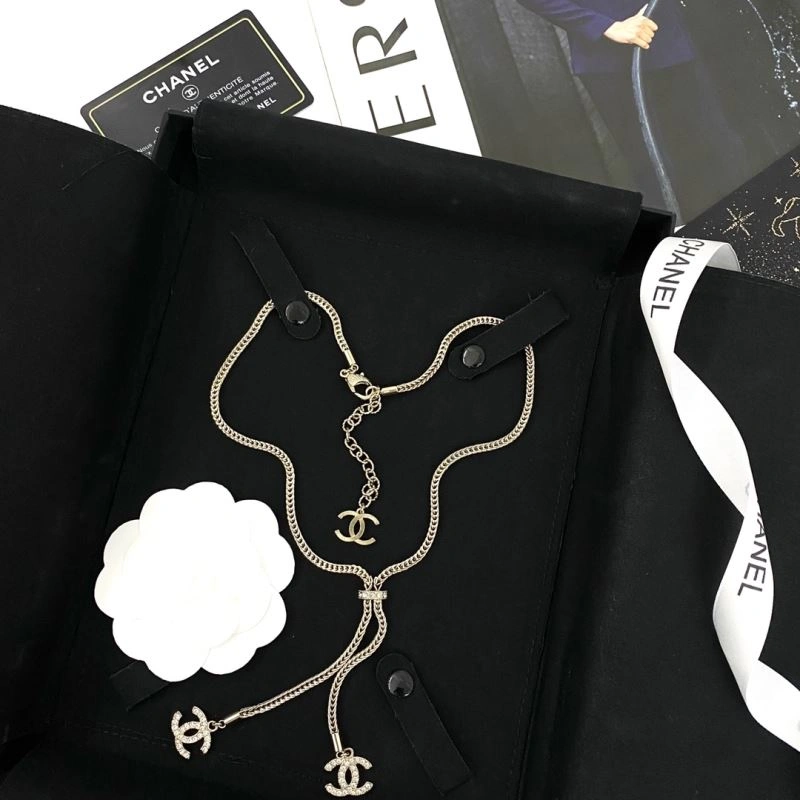 Accurate model Chanel Necklaces