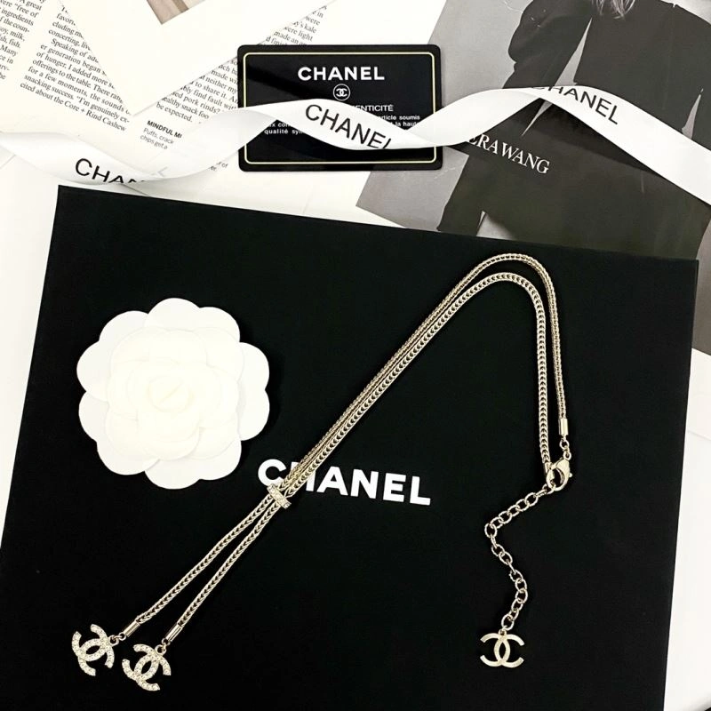 Accurate model Chanel Necklaces