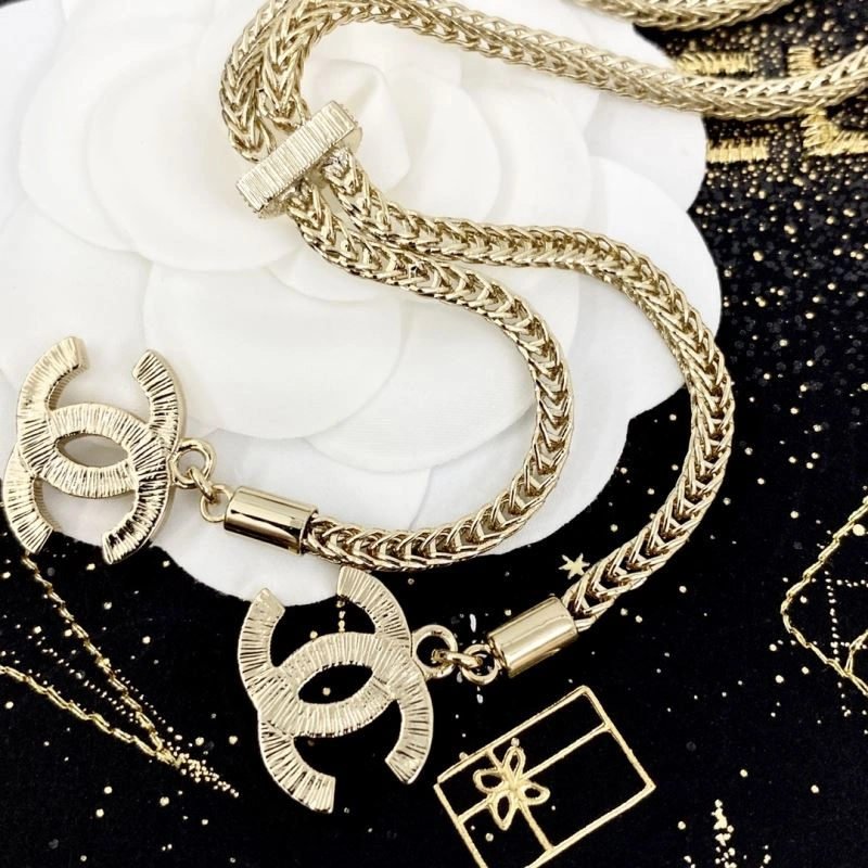 Accurate model Chanel Necklaces