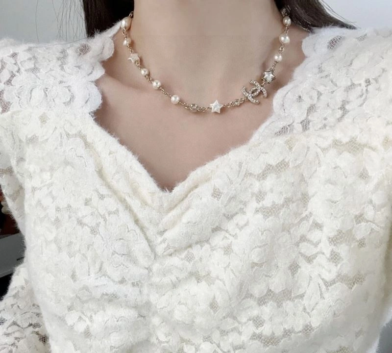Accurate model Chanel Necklaces