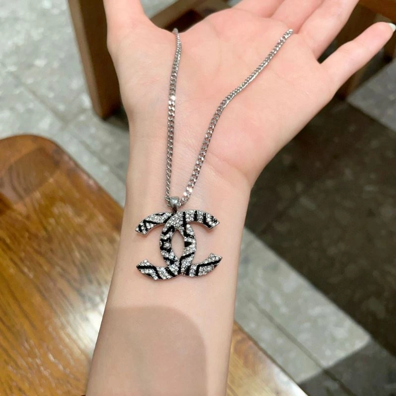 Precise copy Chanel Necklaces