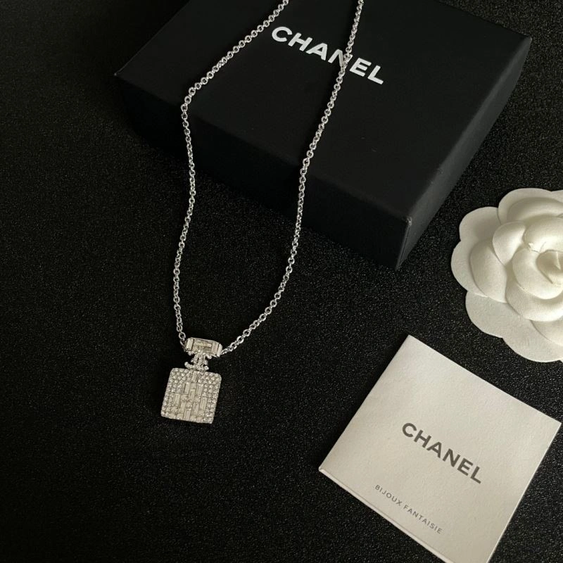 High accuracy Chanel Necklaces