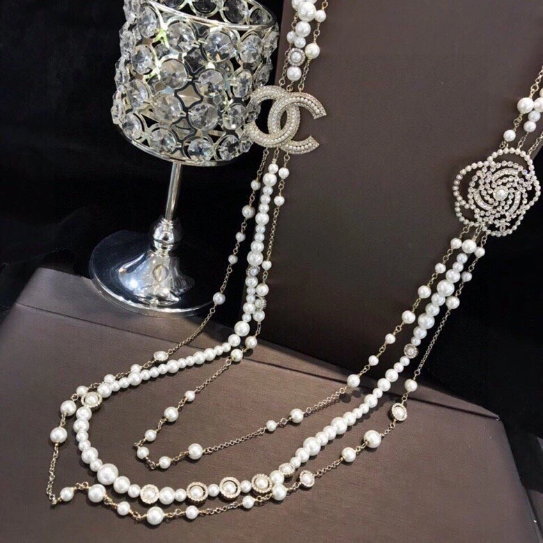 Accurate model Chanel Necklaces