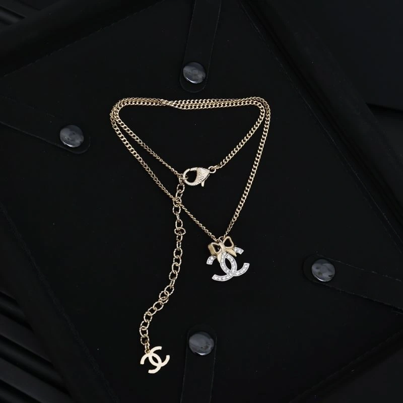 Accurate model Chanel Necklaces