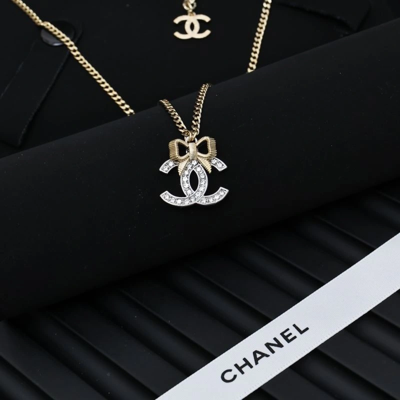 Accurate model Chanel Necklaces