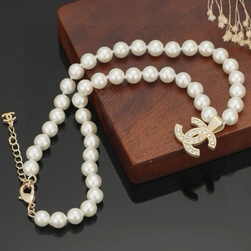 Accurate model Chanel Necklaces
