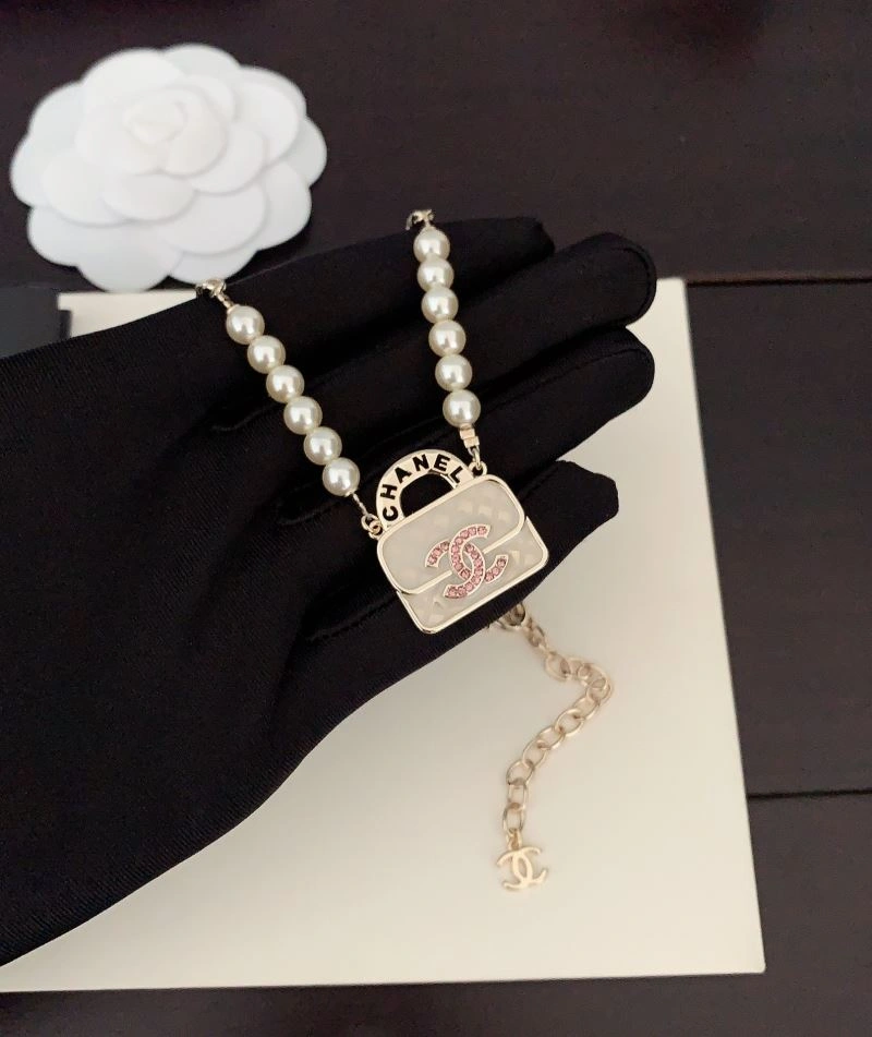Inexpensive Chanel Necklaces