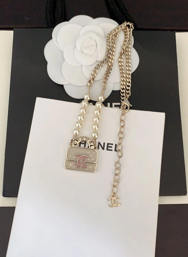 Inexpensive Chanel Necklaces