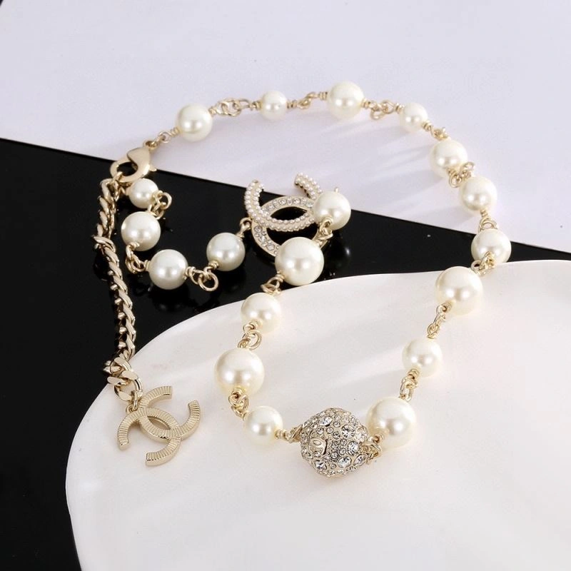 Bargain Chanel Necklaces