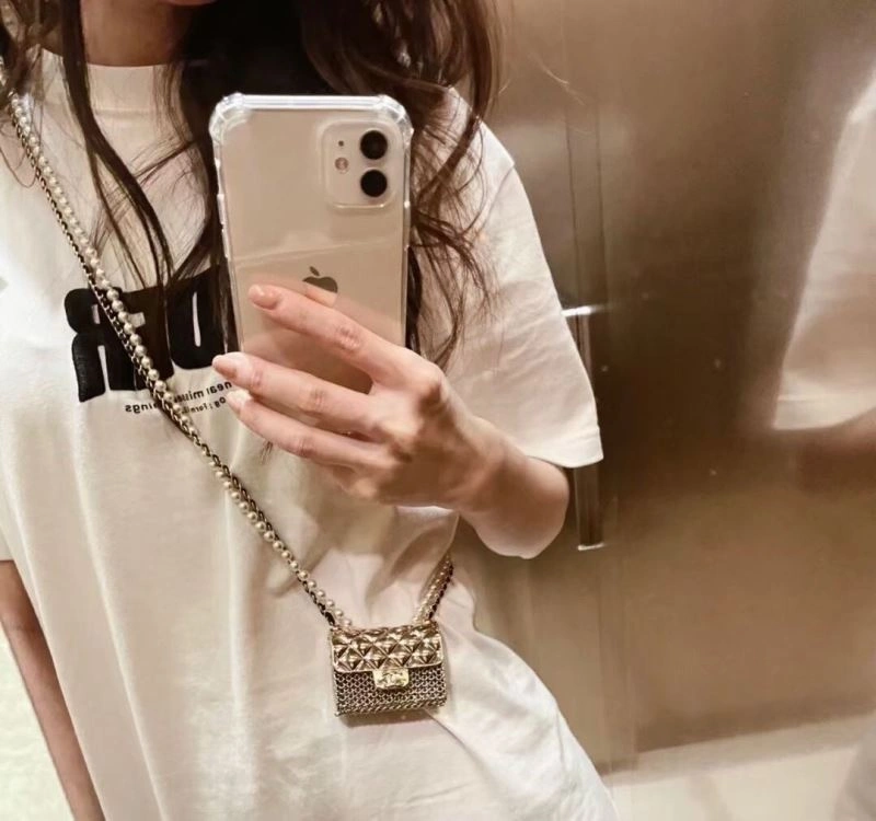 Low-cost Chanel Necklaces