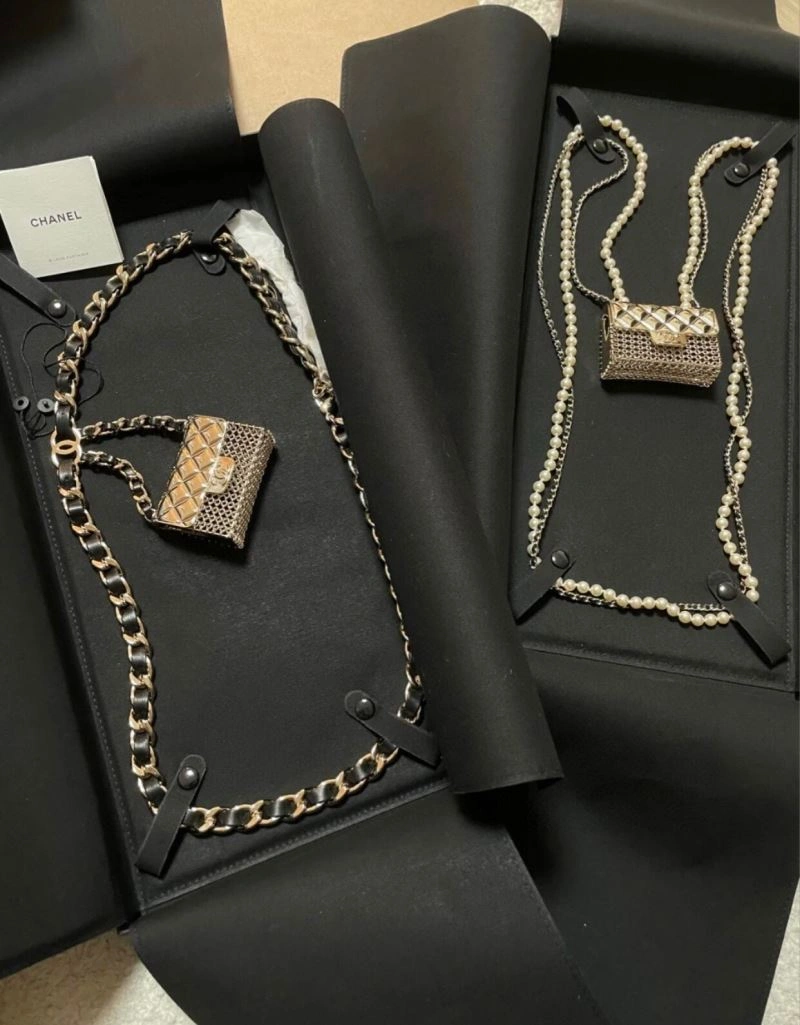 Low-cost Chanel Necklaces