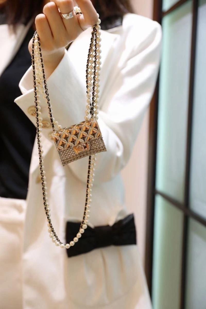 Low-cost Chanel Necklaces
