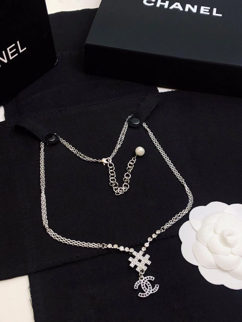 Cut-rate Chanel Necklaces