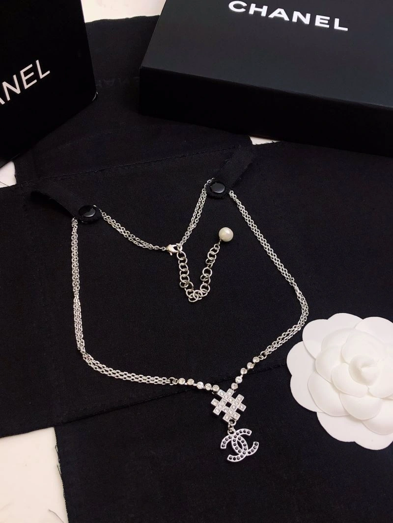 Cut-rate Chanel Necklaces