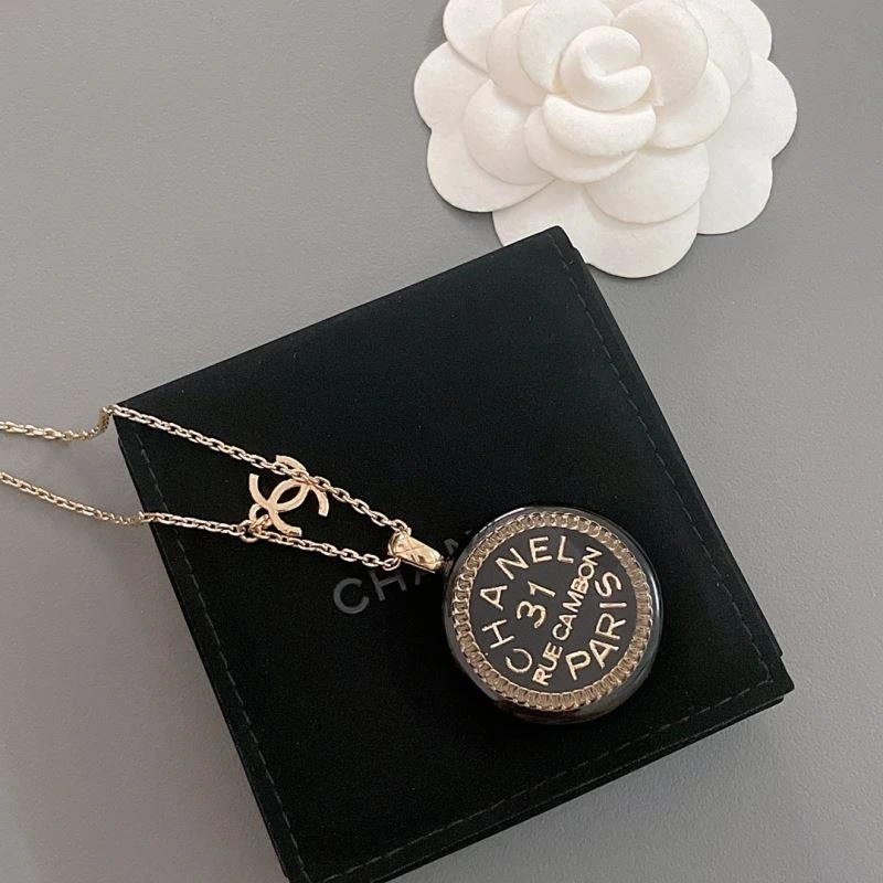Cut-rate Chanel Necklaces
