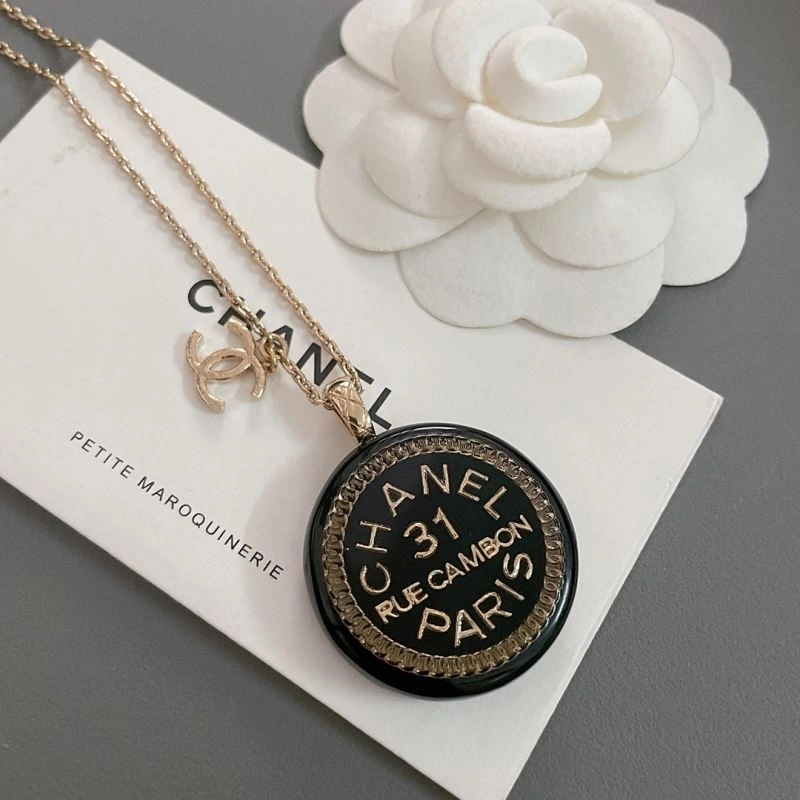 Cut-rate Chanel Necklaces